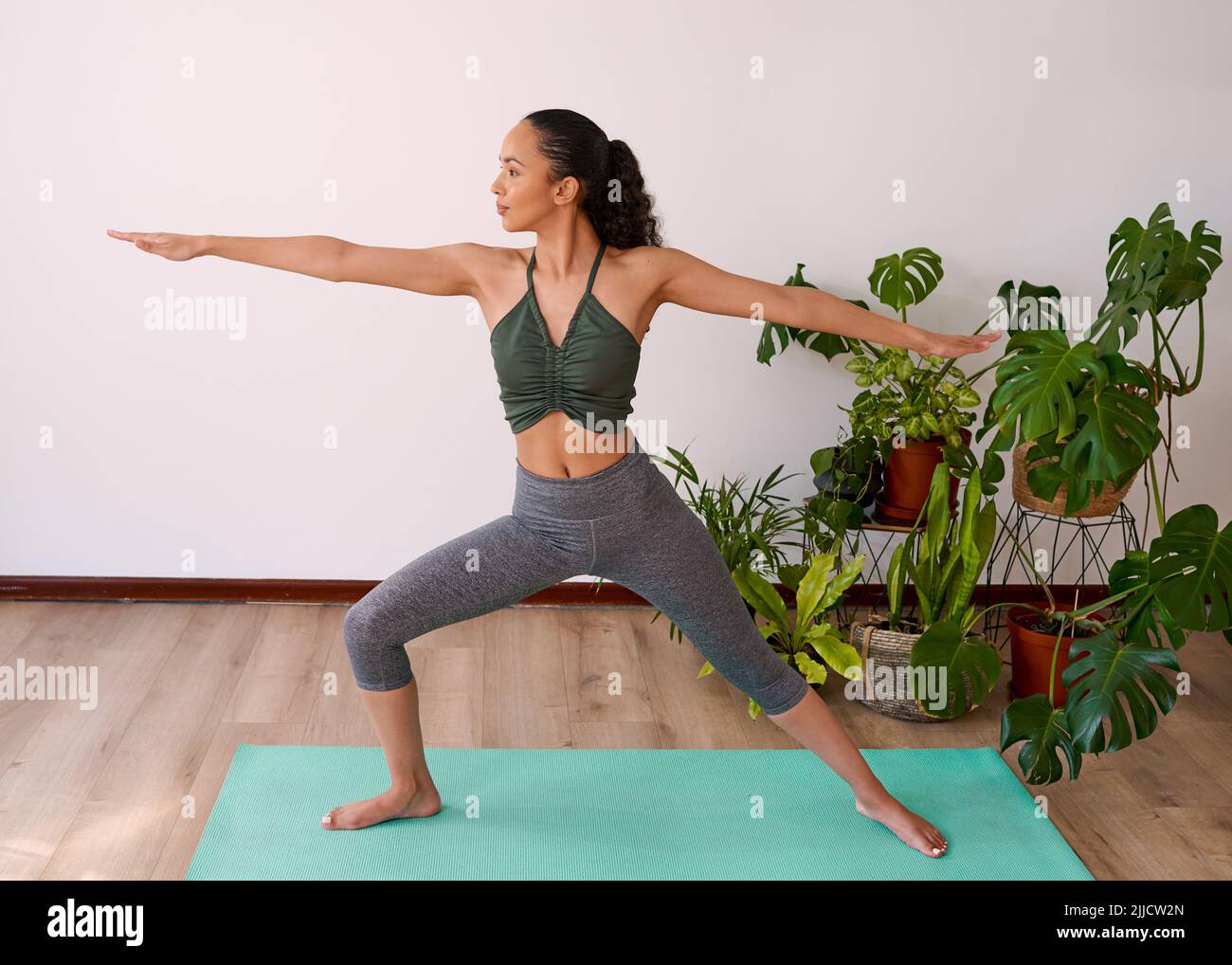 Power pose hi-res stock photography and images - Alamy