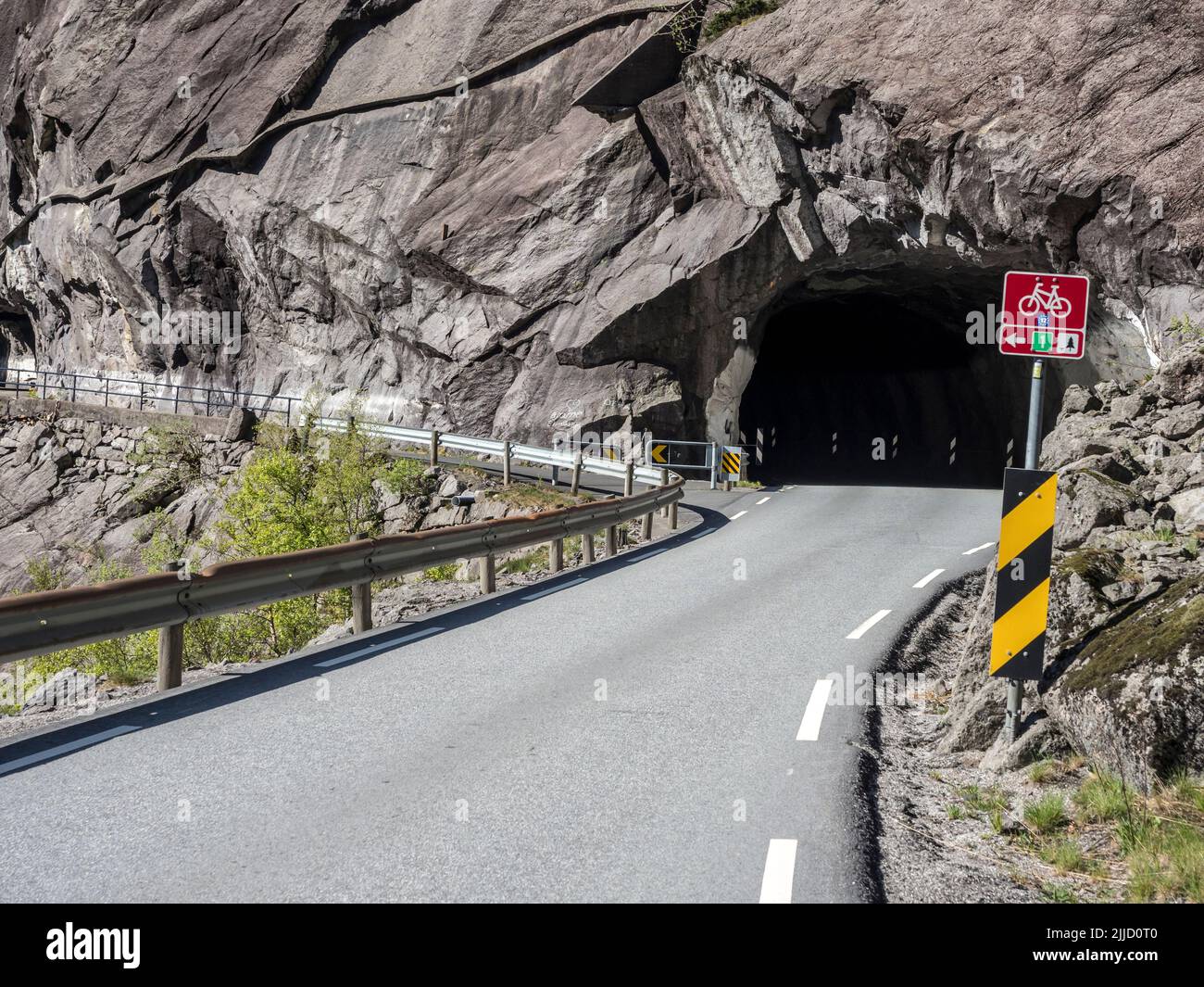 North sea cycle path (Nordsjövegen) at the Jossingfjord, signpost to ...