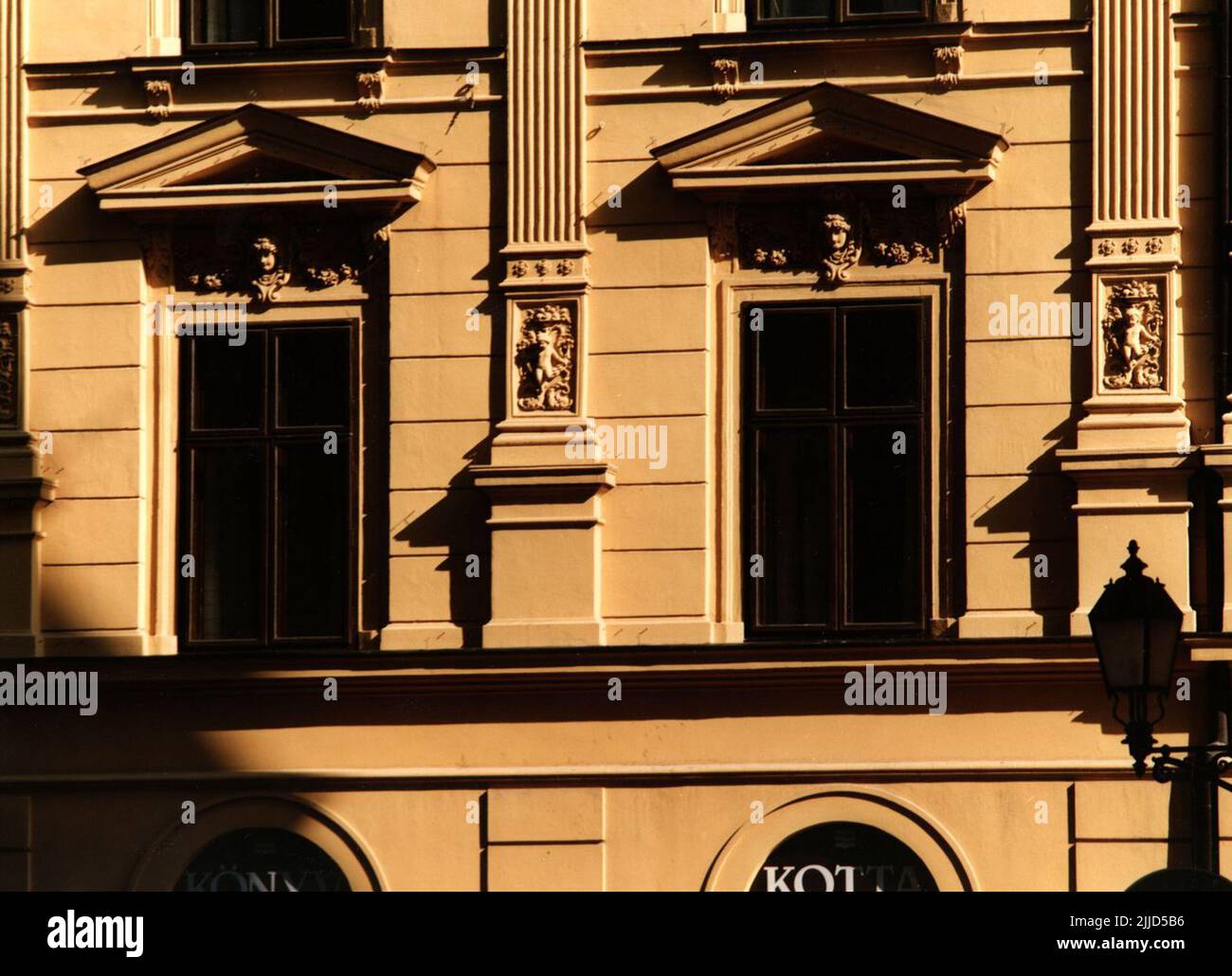 The windows of the elephant house. Window of the Elephant House on ...
