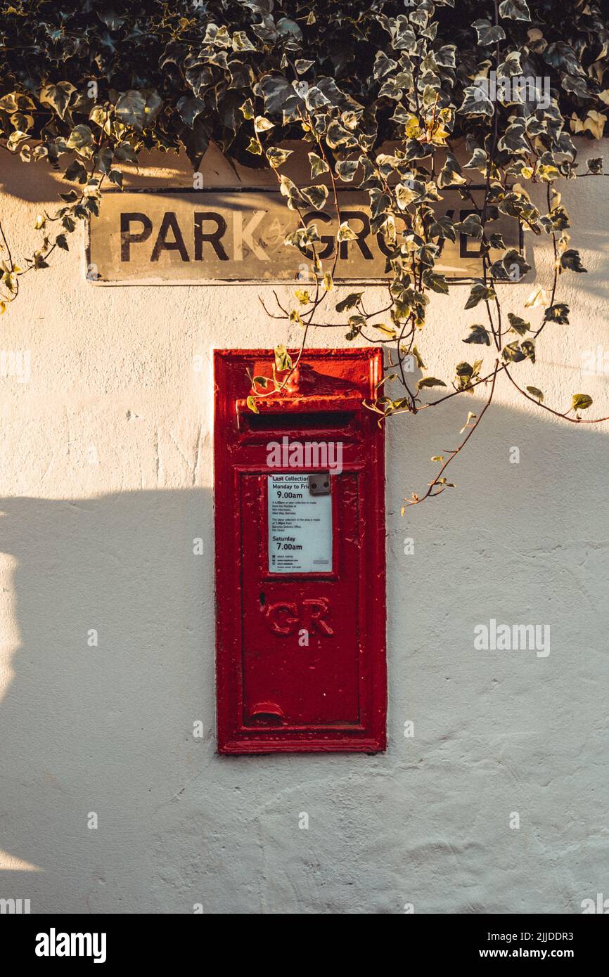 London street red mailbox hi-res stock photography and images - Alamy