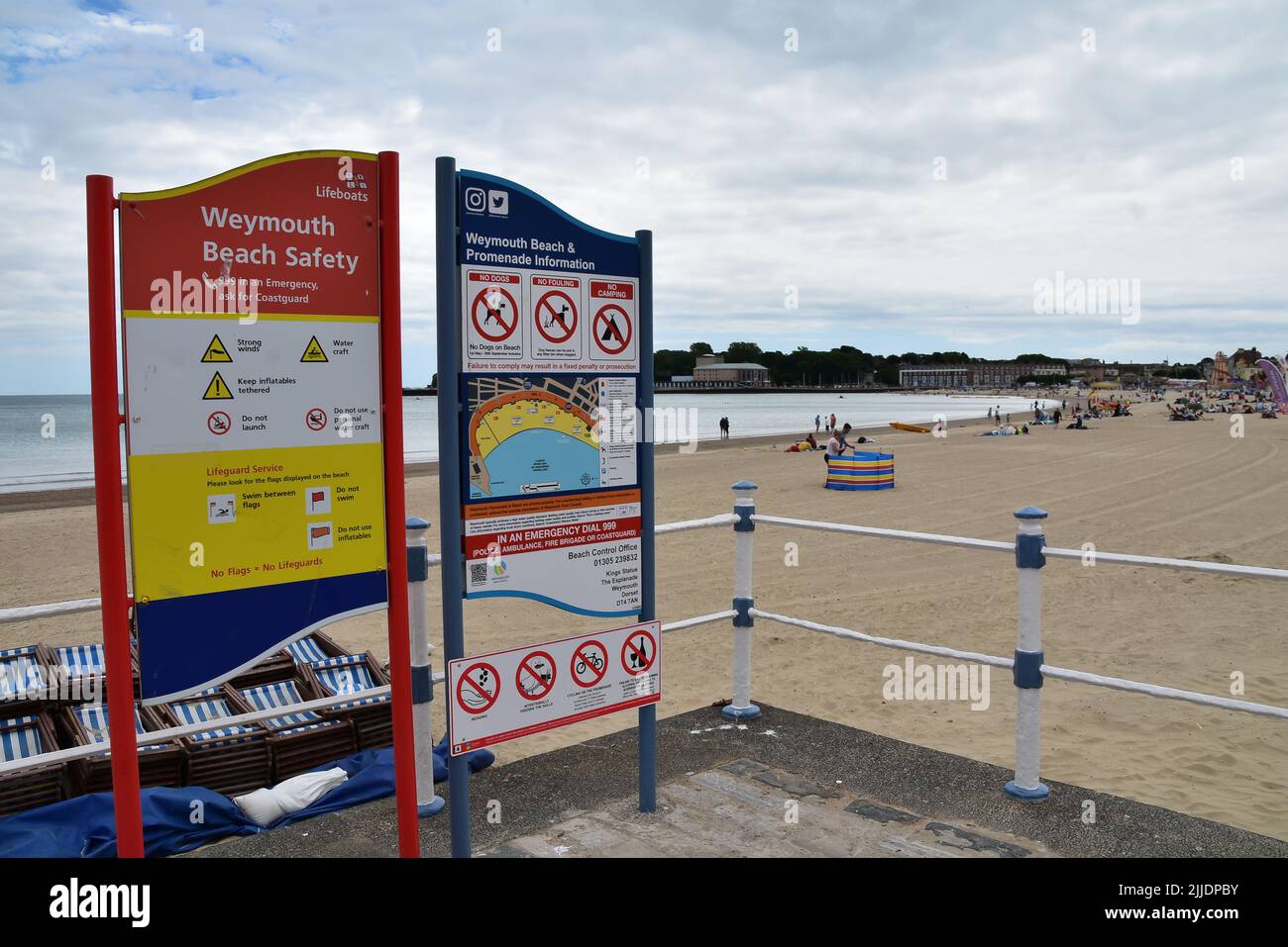 Weymouth Beach Front Sign Stock Photo - Alamy