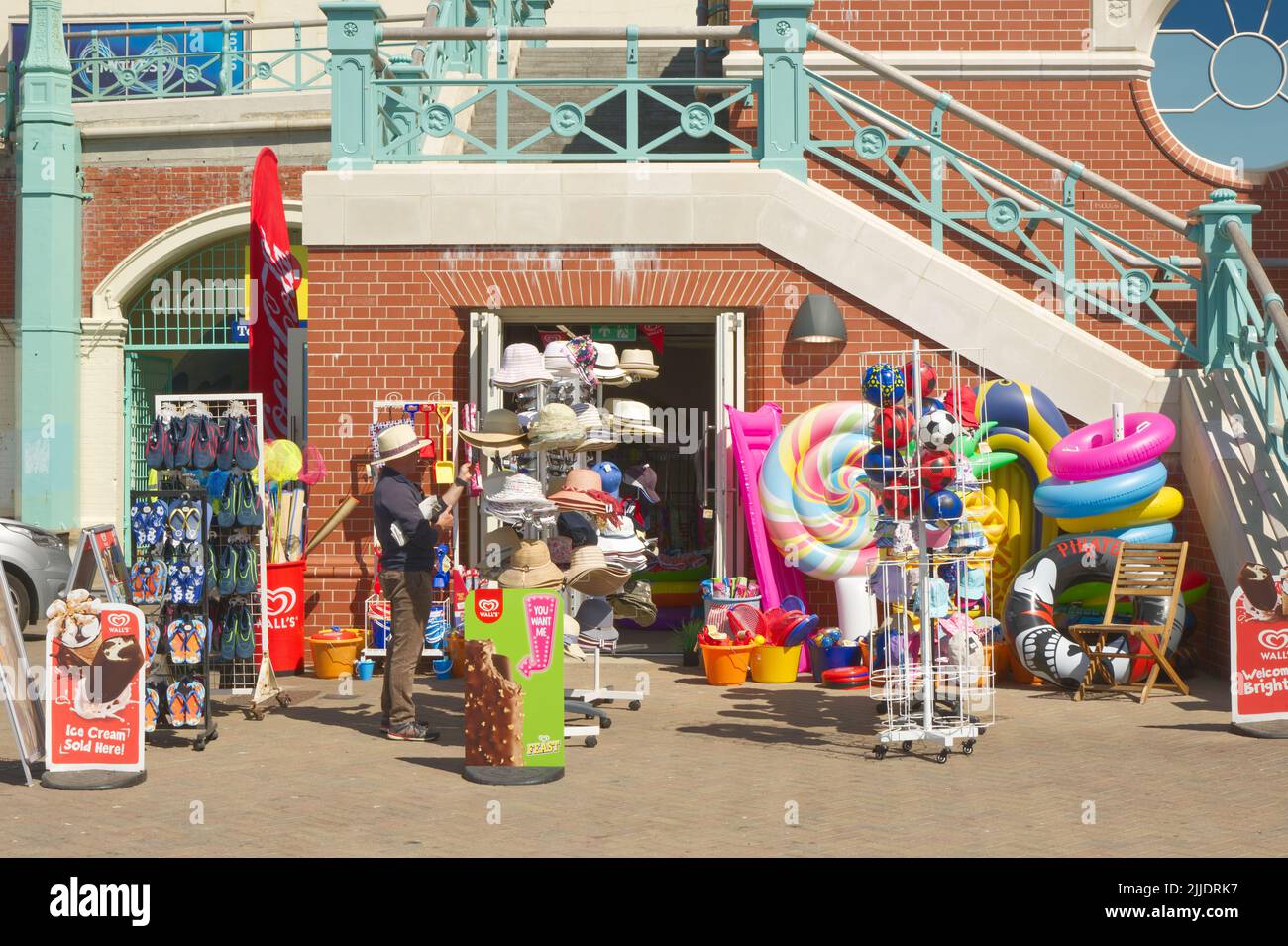 Beach front shop on the promenade at Brighto, East sussex, England ...