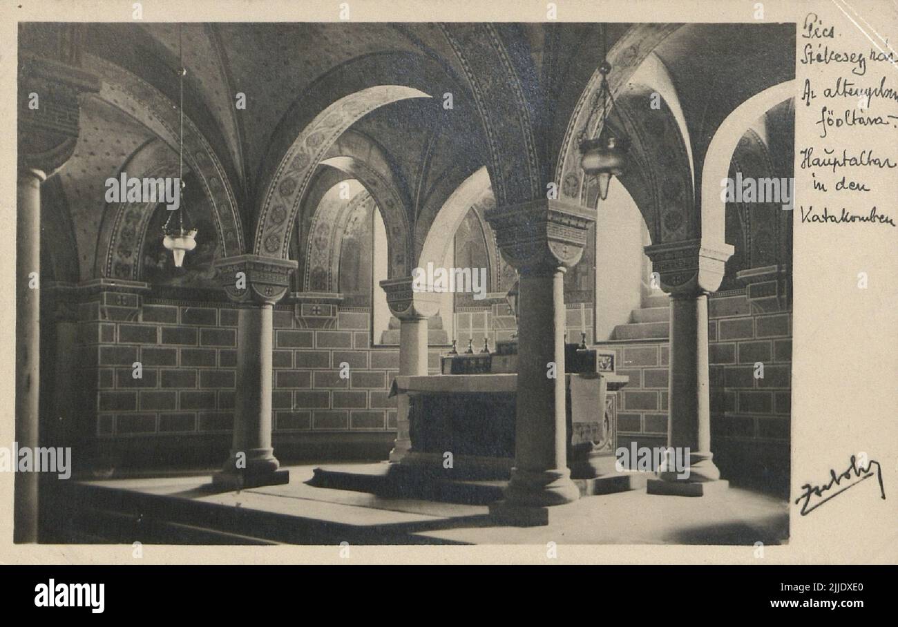 Cathedral. High altar of the crypt of the Cathedral Stock Photo - Alamy