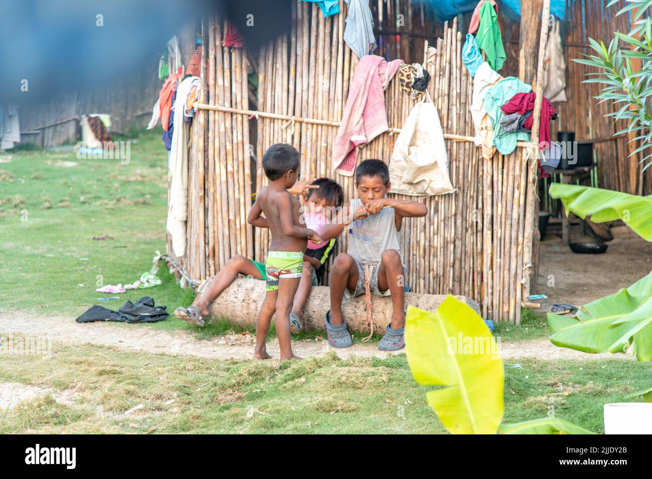 Guna indigenous kids hi-res stock photography and images - Alamy