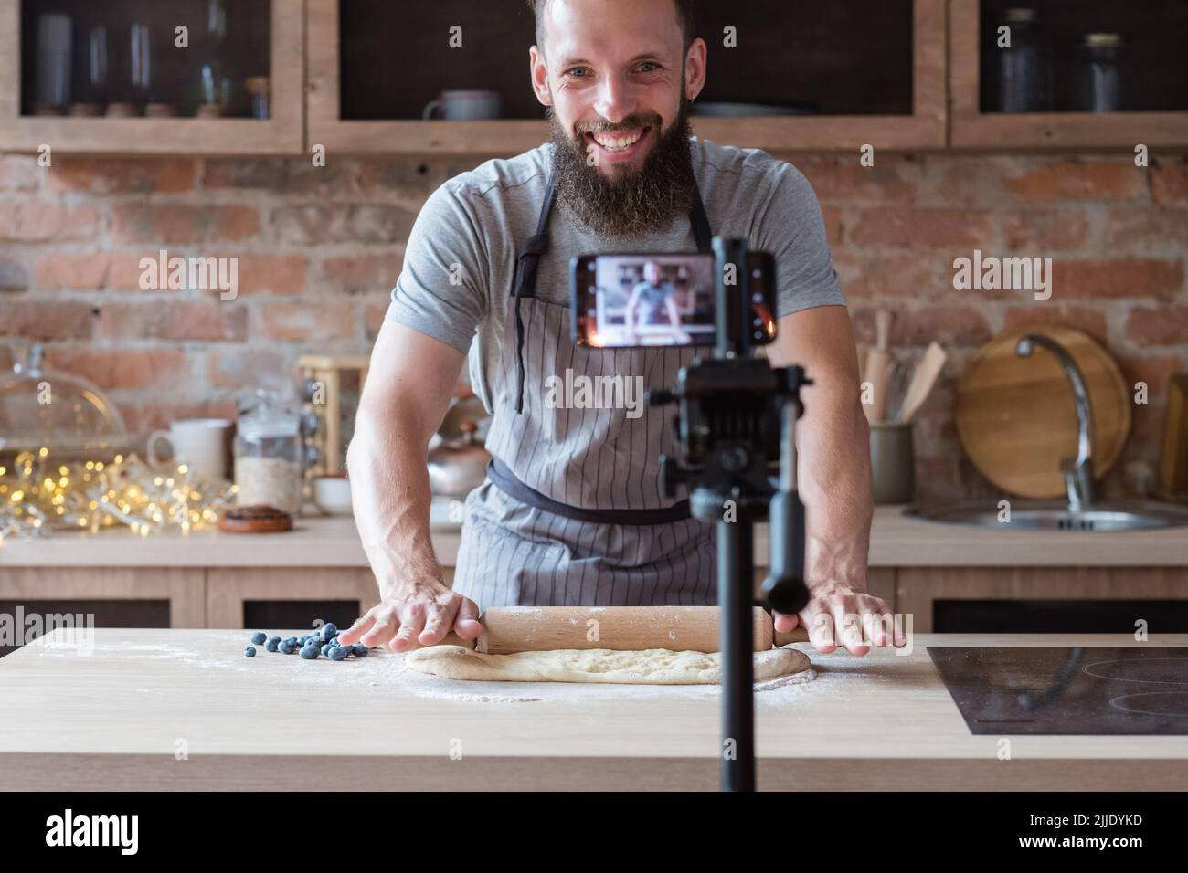 Man communication hi-res stock photography and images - Alamy