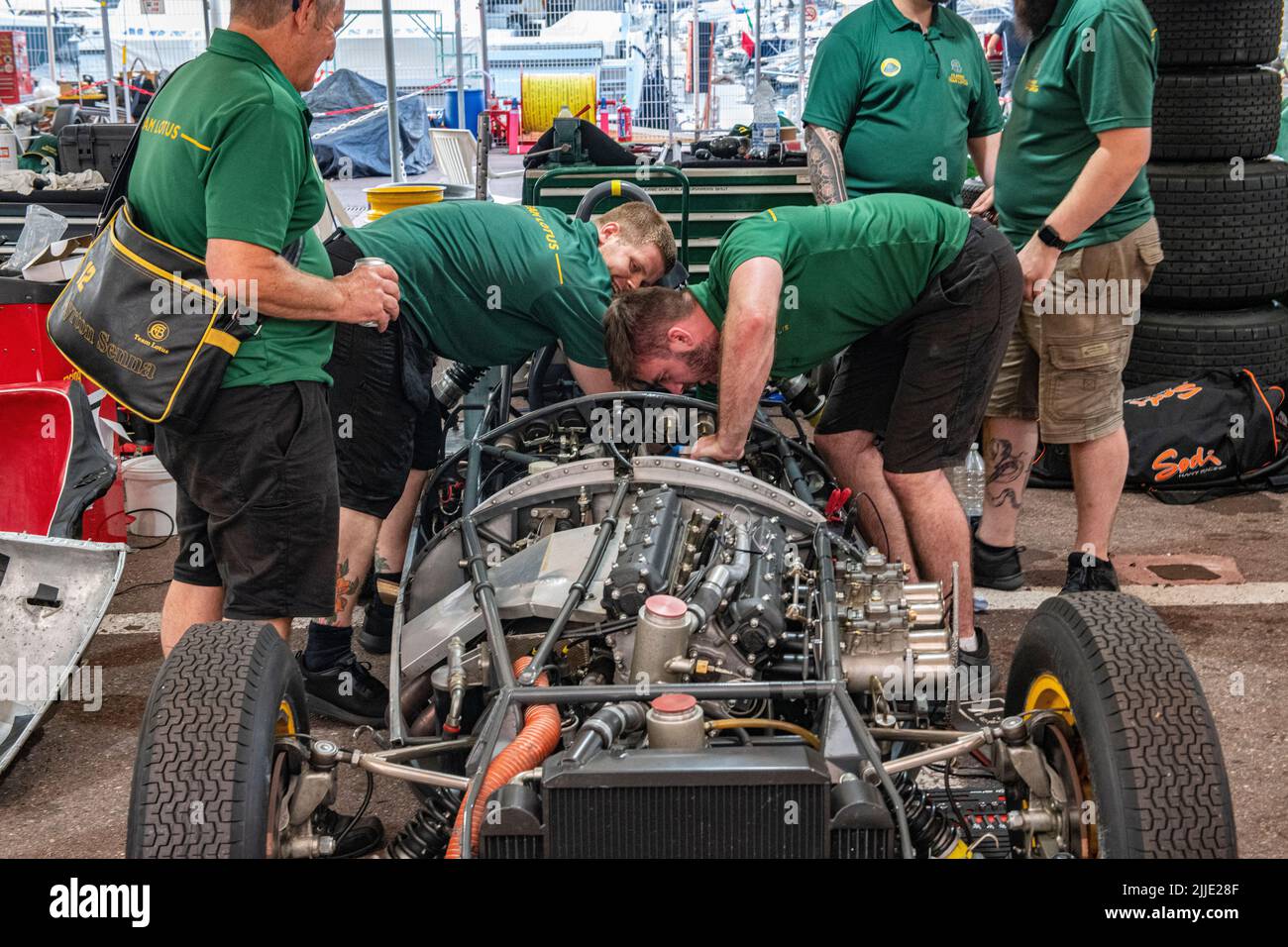1960s formula 1 racing hi-res stock photography and images - Alamy