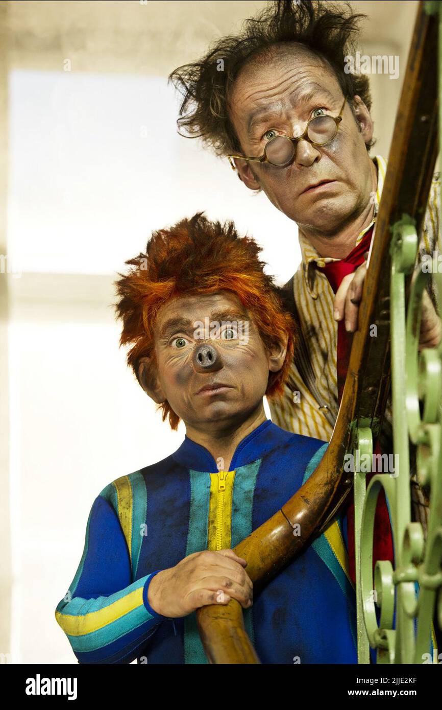 CHRISTINE URSPRUCH, ULRICH NOETHEN, SAMS IM GLÜCK, 2012 Stock Photo - Alamy