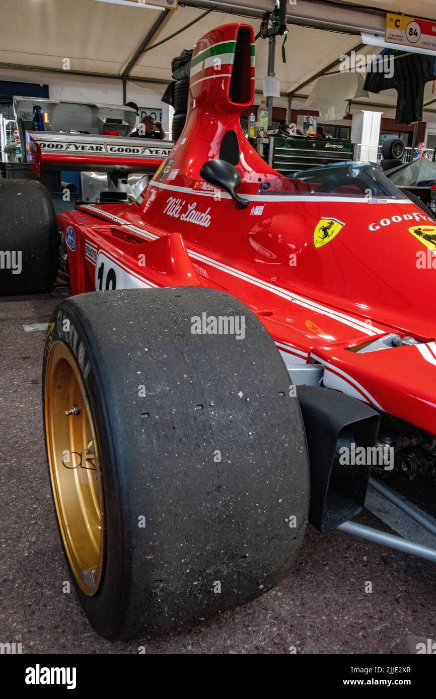Niki Lauda's 1975 F1 title-winning Ferrari 312T in the pits of the ...