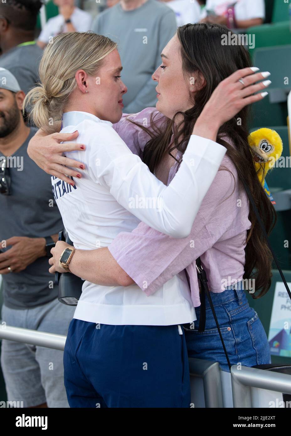 Eugene, Oregon USA, 23rd July 2022. Keely Hodgkinson and Emily ...