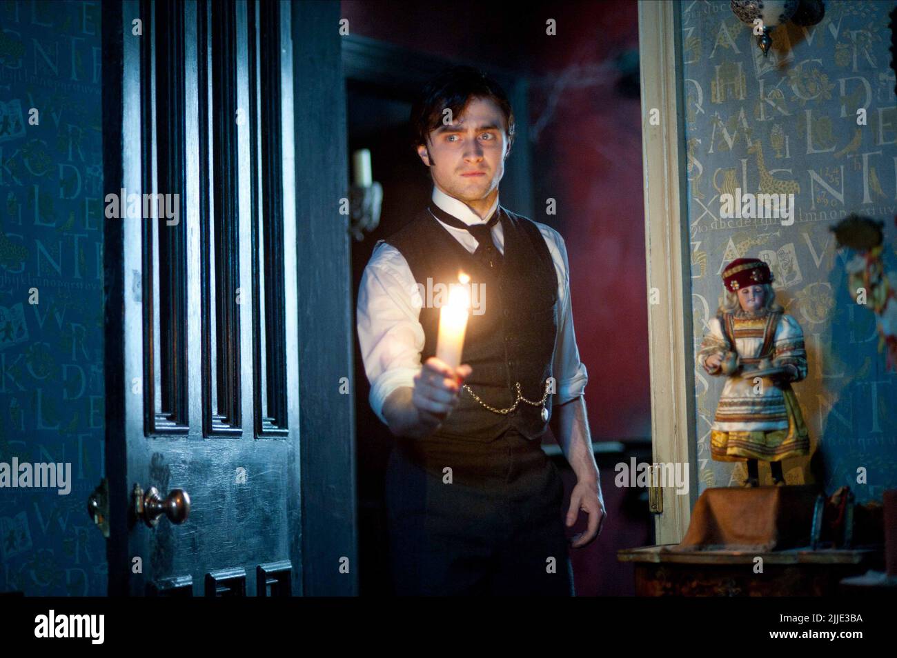 DANIEL RADCLIFFE, THE WOMAN IN BLACK, 2012 Stock Photo - Alamy