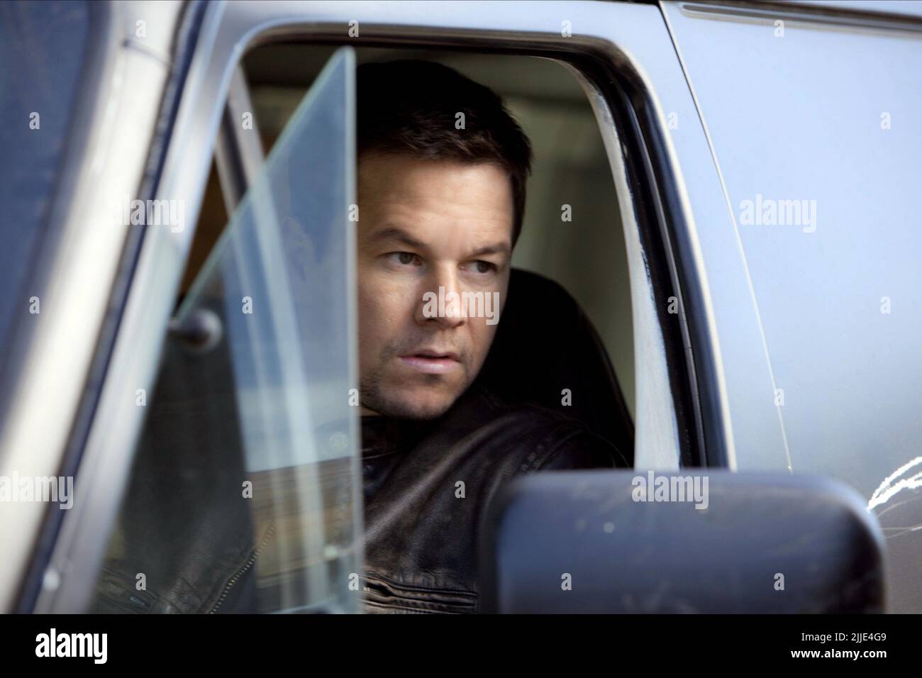 MARK WAHLBERG, CONTRABAND, 2012 Stock Photo - Alamy