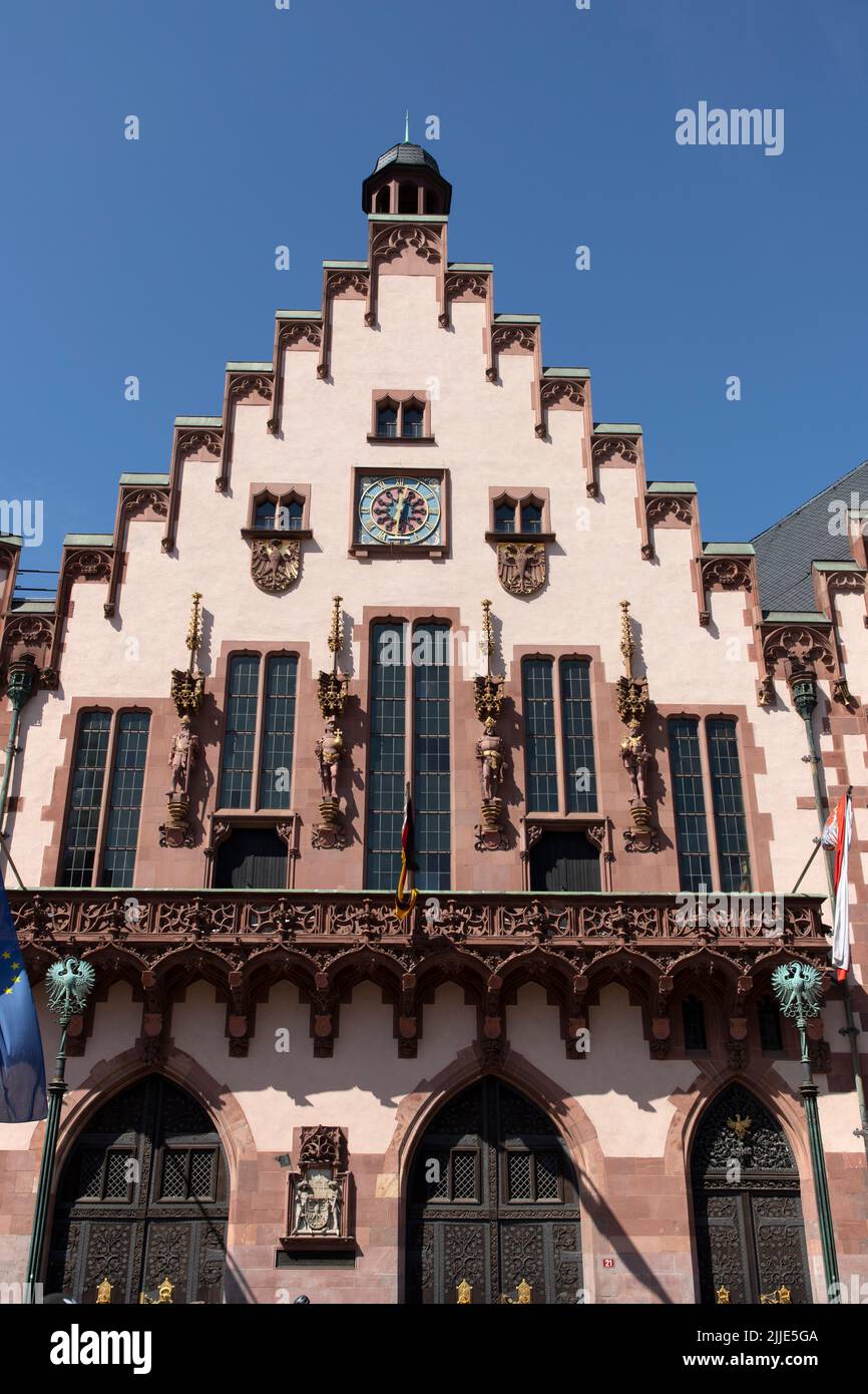 A vertical shot of the Romer medieval building in the Altstadt of ...