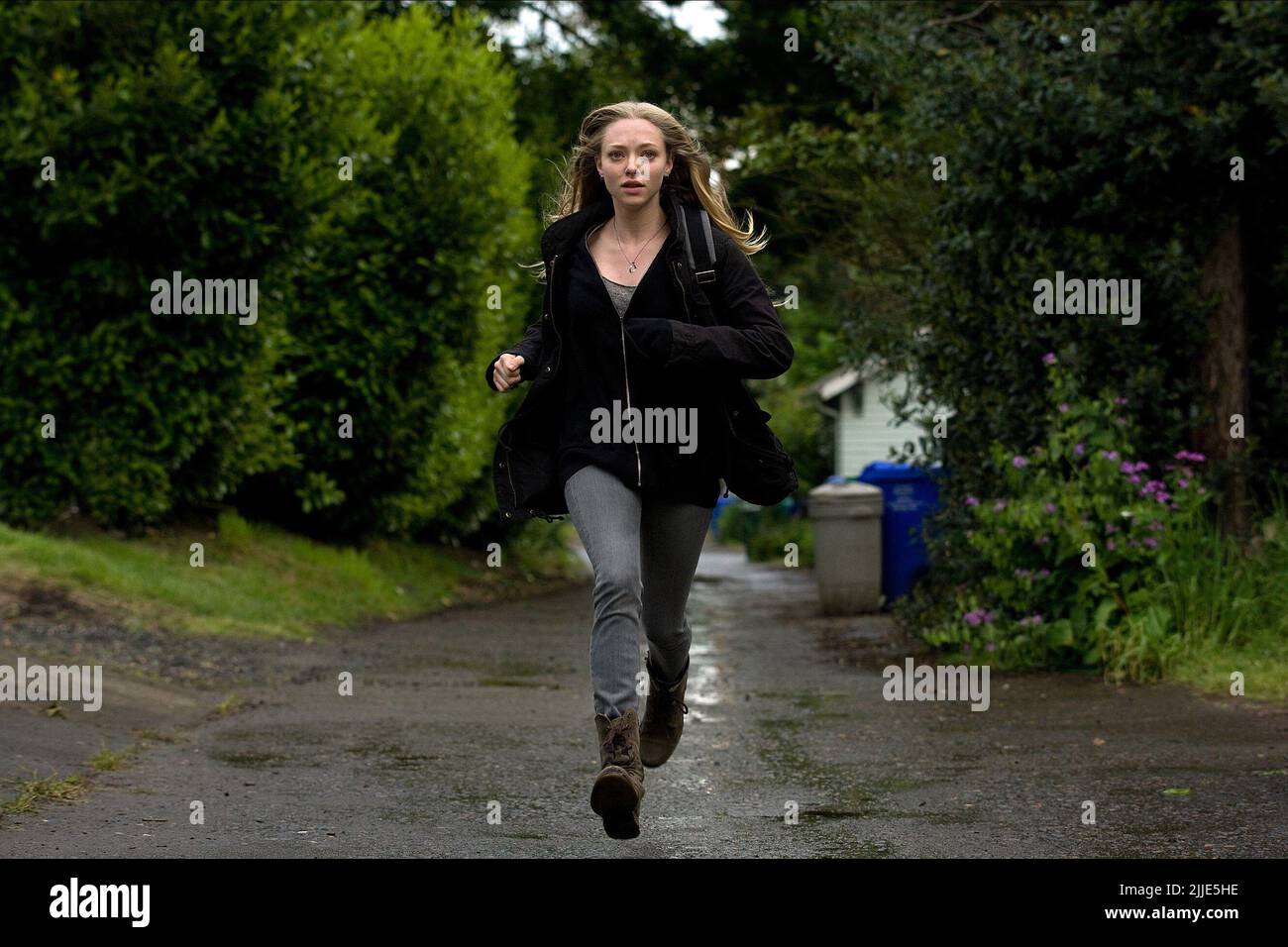 AMANDA SEYFRIED, GONE, 2012 Stock Photo - Alamy