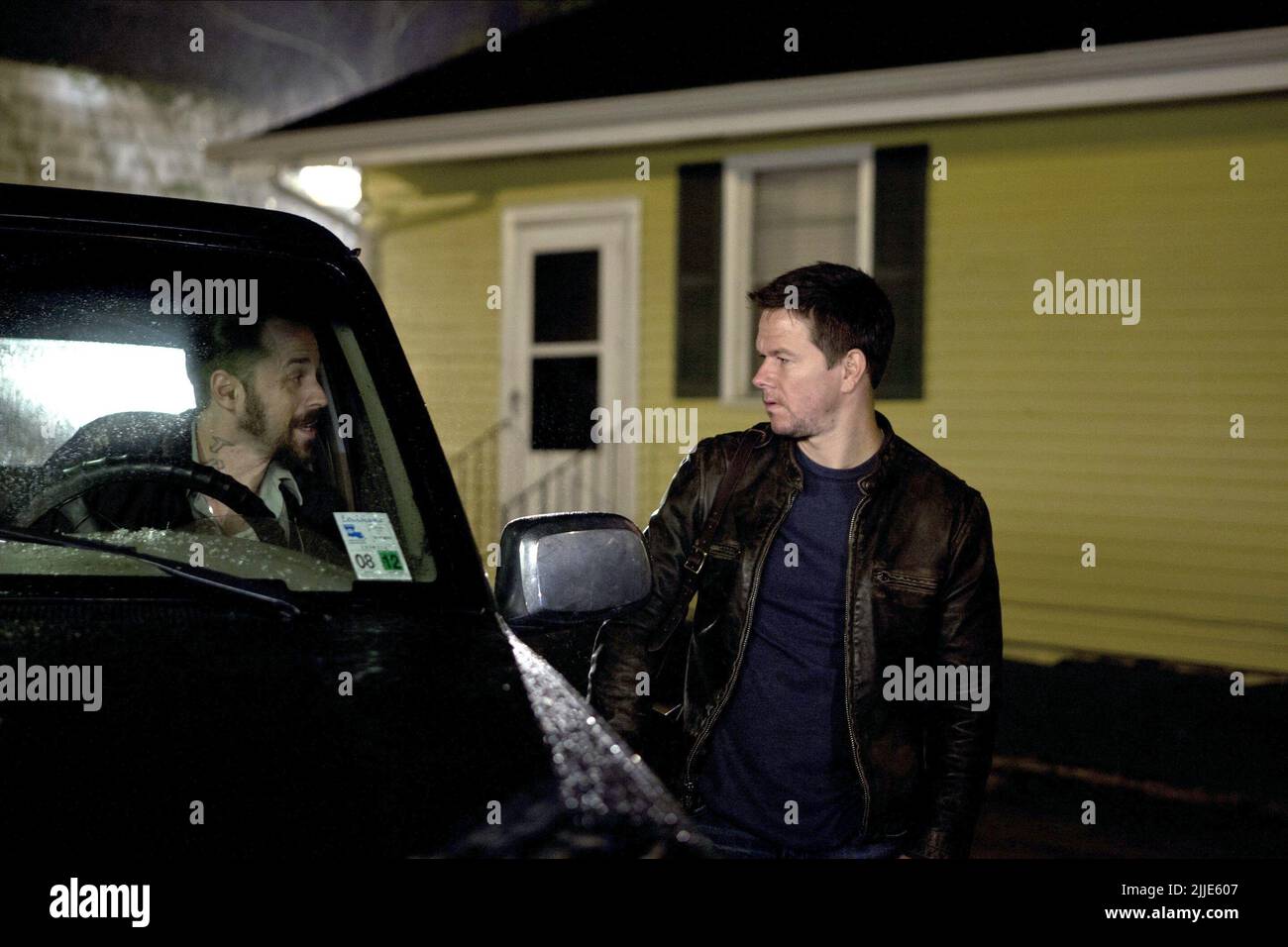 GIOVANNI RIBISI, MARK WAHLBERG, CONTRABAND, 2012 Stock Photo - Alamy