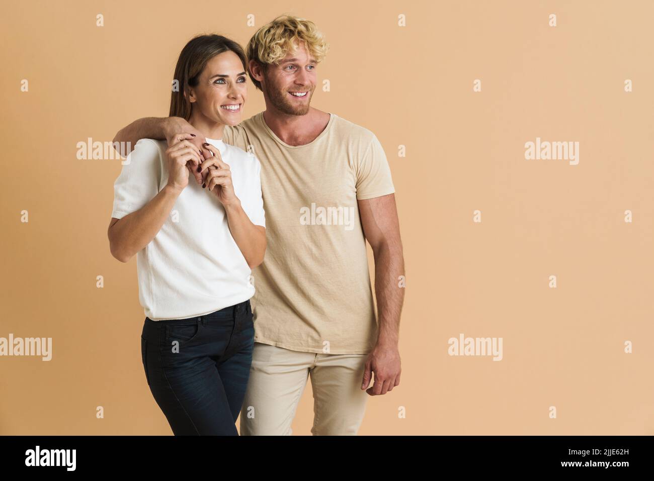 Couple wearing t shirts hi-res stock photography and images - Alamy