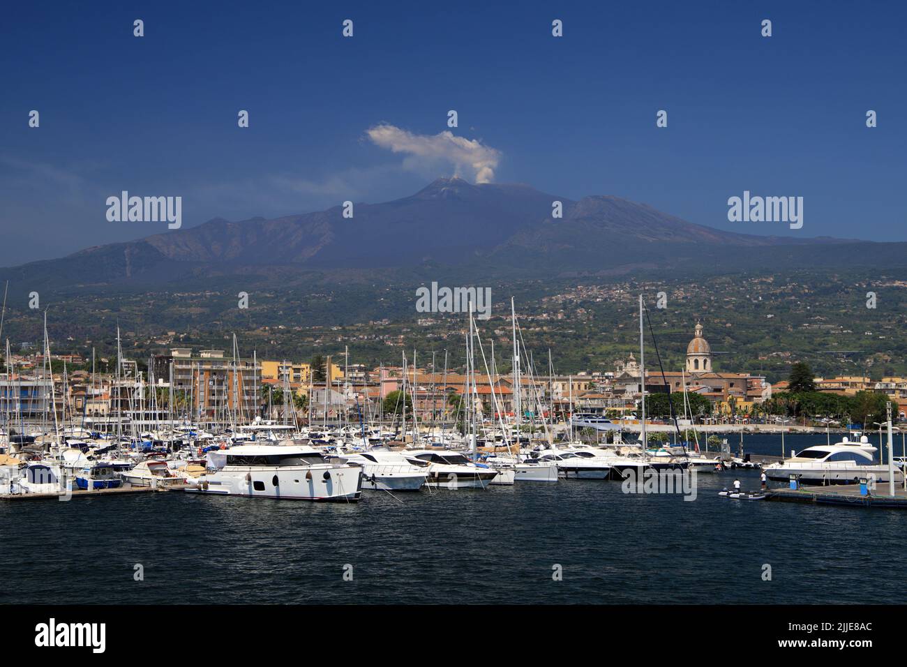 Riposto sicily hi-res stock photography and images - Alamy