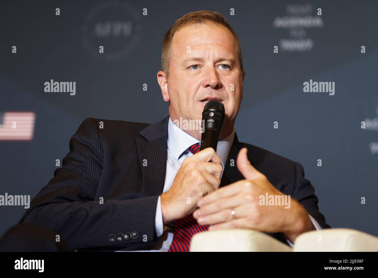 Missouri attorney general eric schmitt hi-res stock photography and ...