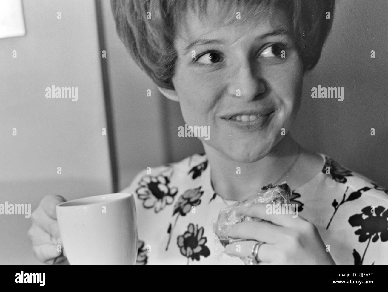 Brenda lee 1964 hi-res stock photography and images - Alamy Brenda lee 1964 hi-res stock photography and images - Alamy