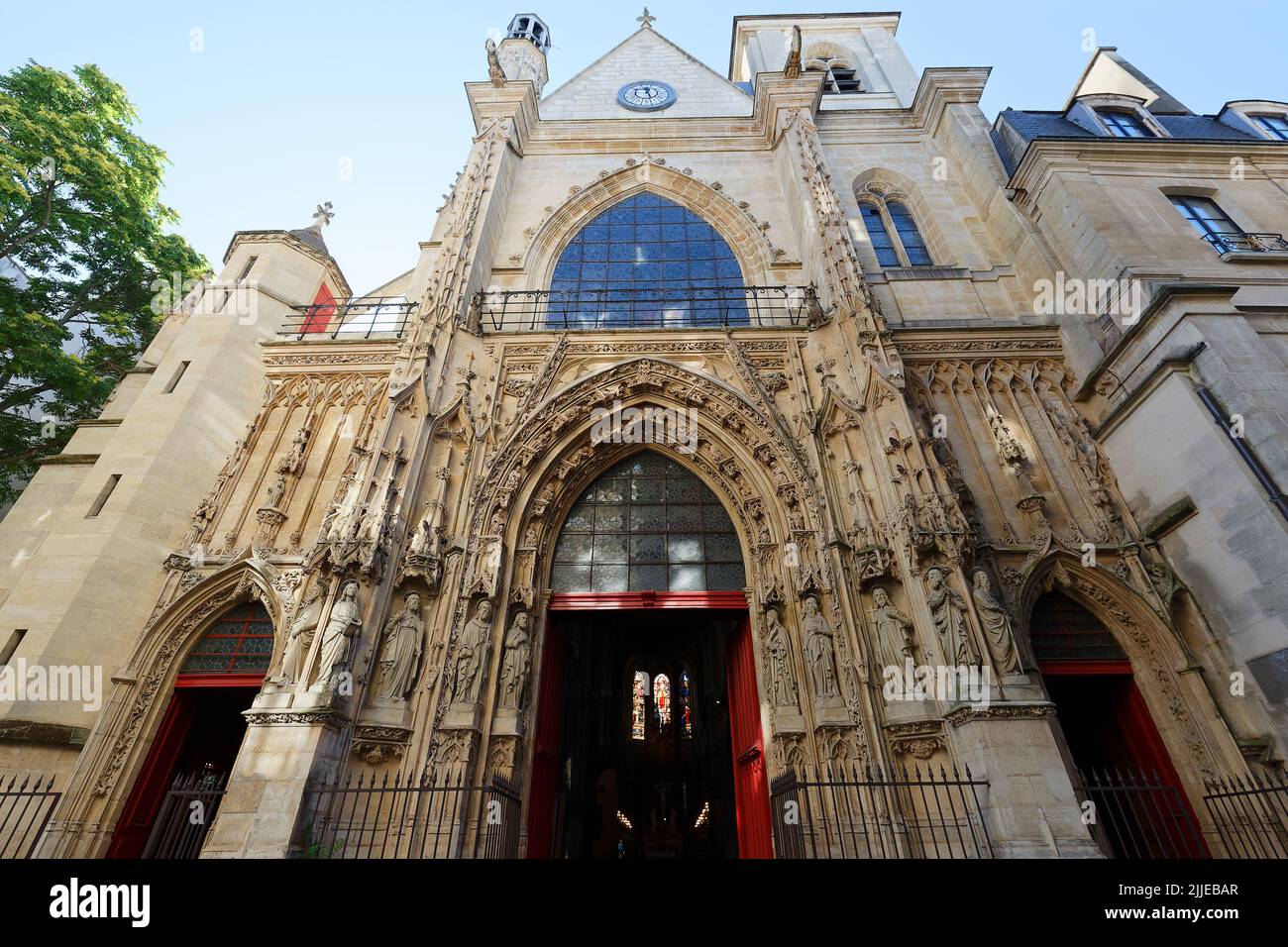Saint merry church paris hi-res stock photography and images - Alamy