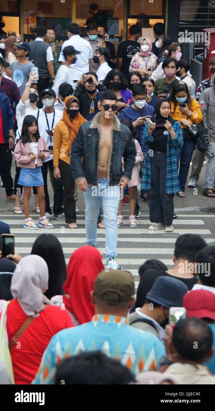 Jakarta, Indonesia. 25th July, 2022. The crowd of young people in the ...