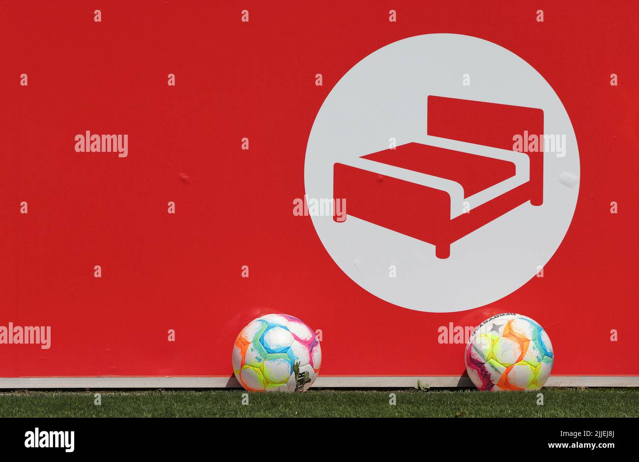 Sponsor board football hi-res stock photography and images - Alamy