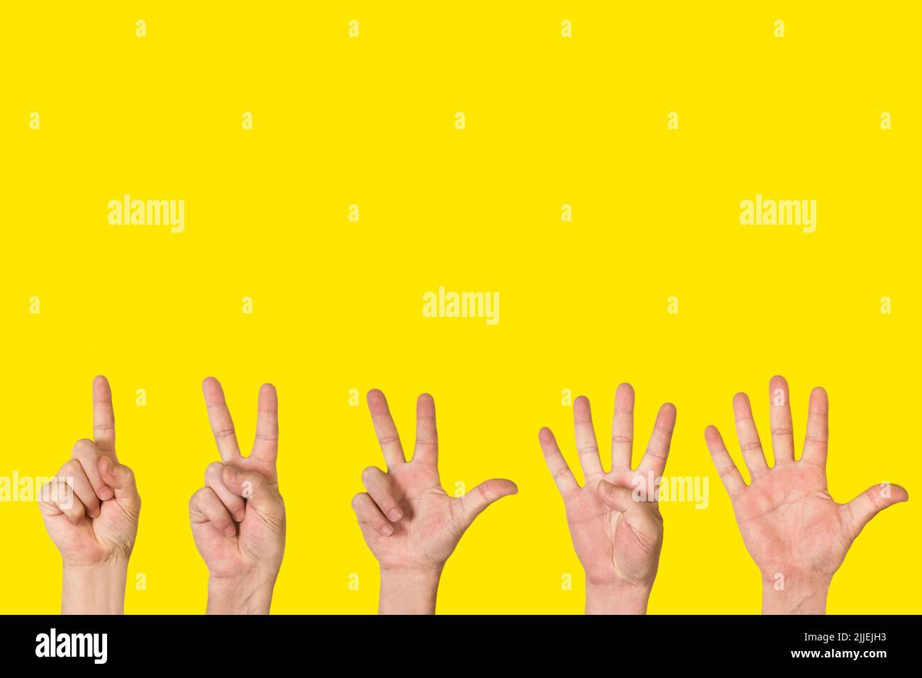 Numbers sign language symbol hi-res stock photography and images - Alamy