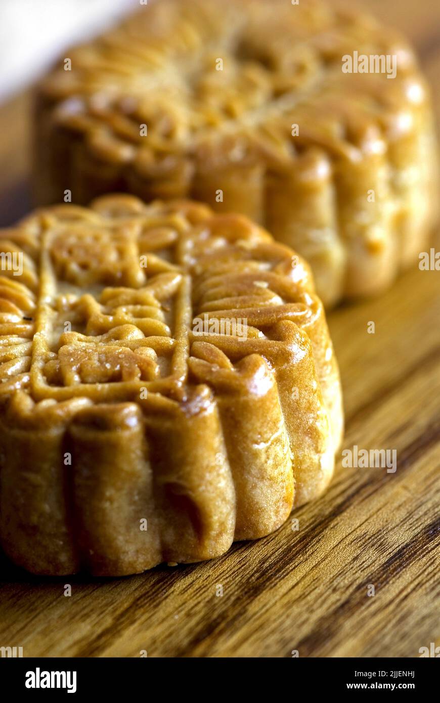 Mooncake hi-res stock photography and images - Alamy