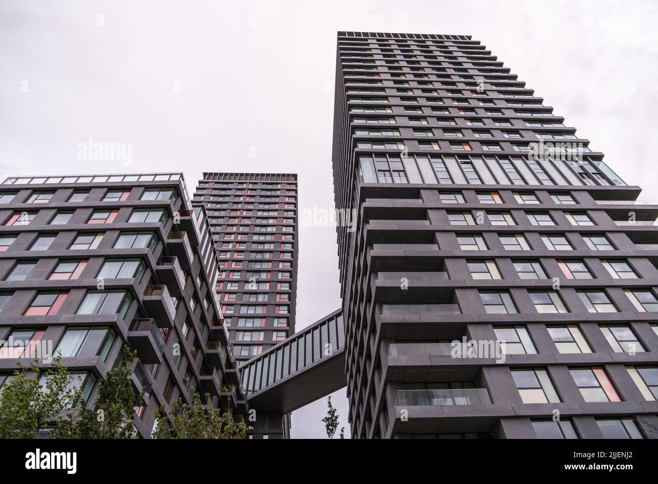 Portlands Place Luxury homes, high rise apartments with skybridge in ...