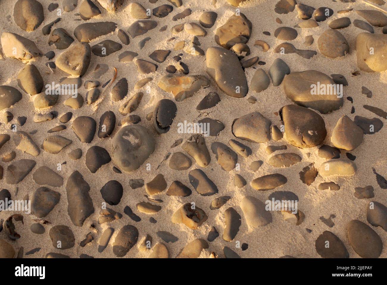 Background sand pebbles stones hi-res stock photography and images - Alamy