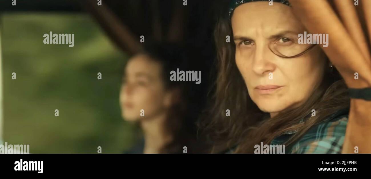 PARADISE HIGHWAY, from left: Hala Finley, Juliette Binoche, 2022 ...