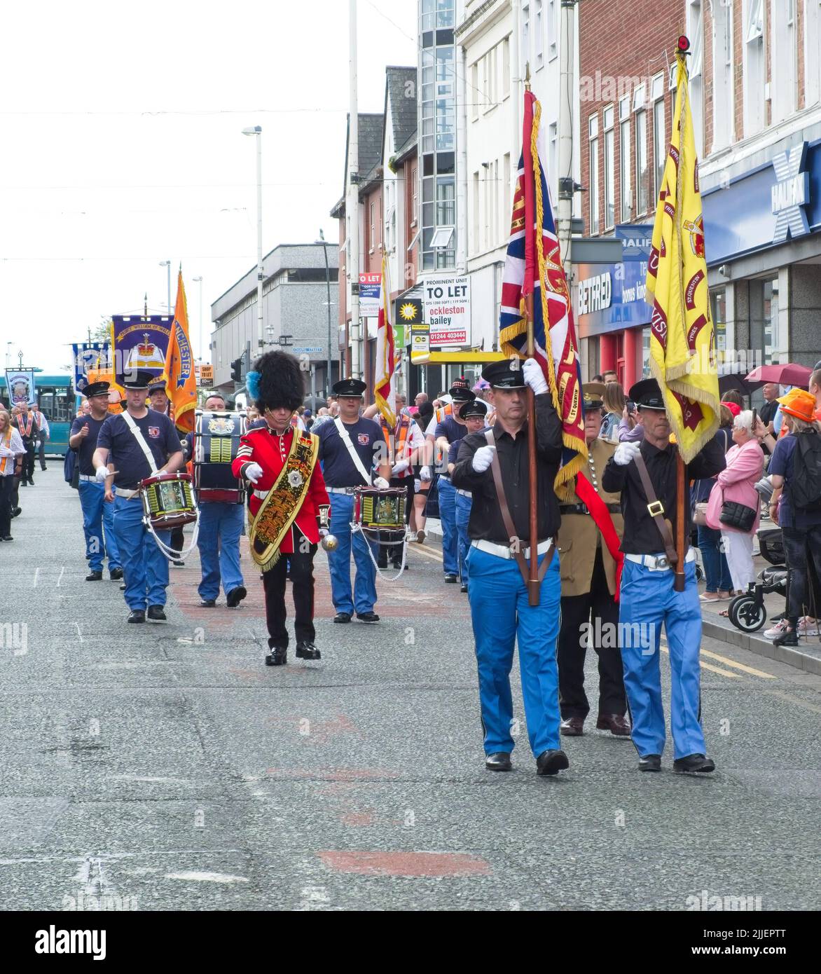 Pipe band and orange lodge hi-res stock photography and images - Alamy