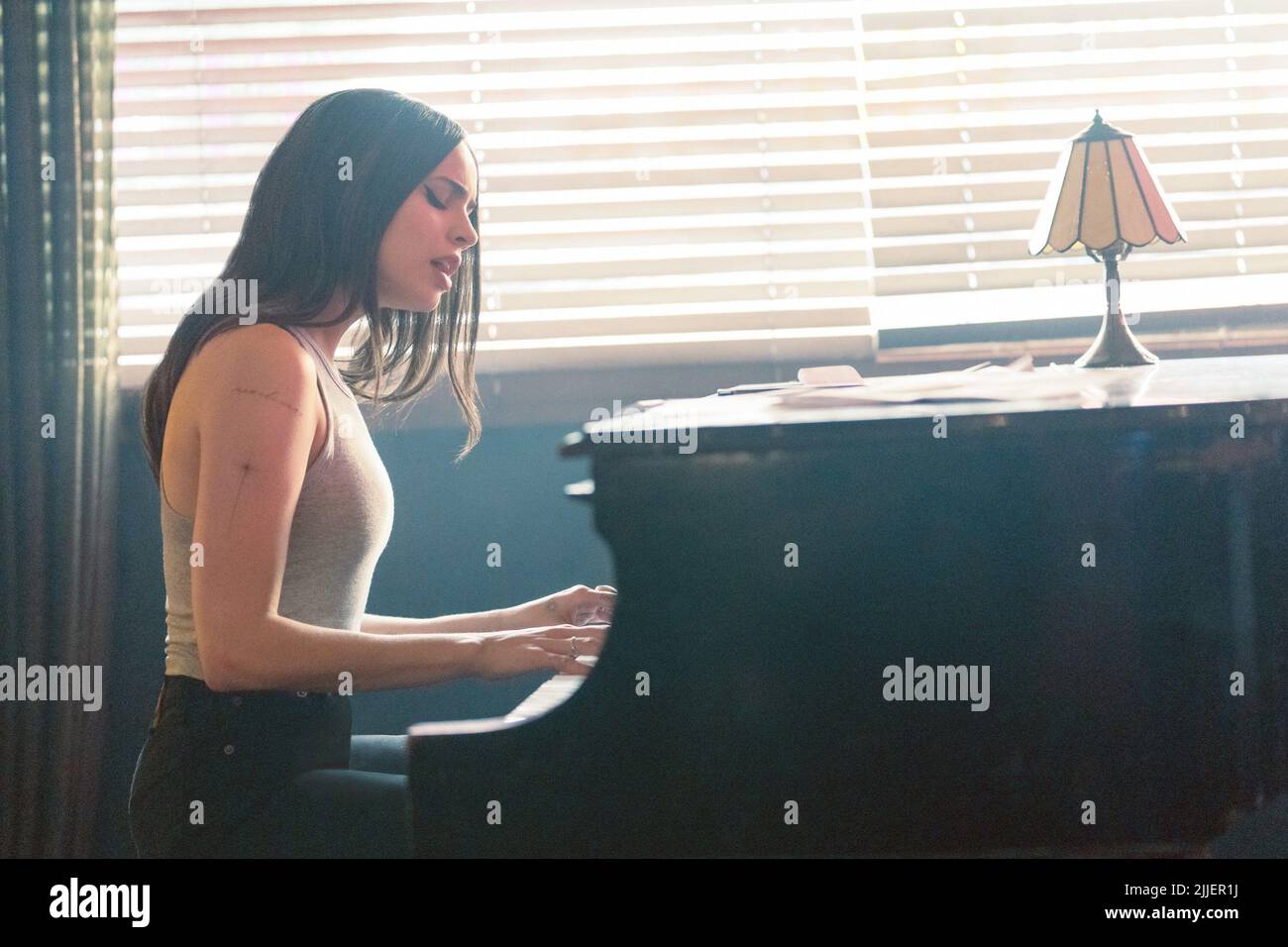 PURPLE HEARTS, Sofia Carson, 2022. ph: Hopper Stone /© Netflix ...