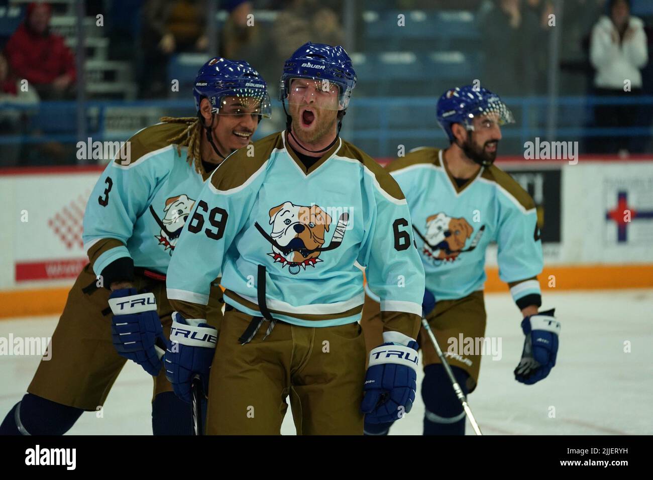 SHORESY, from left: Jonathan Diaby, Jared Keeso, Andrew Antsanen ...