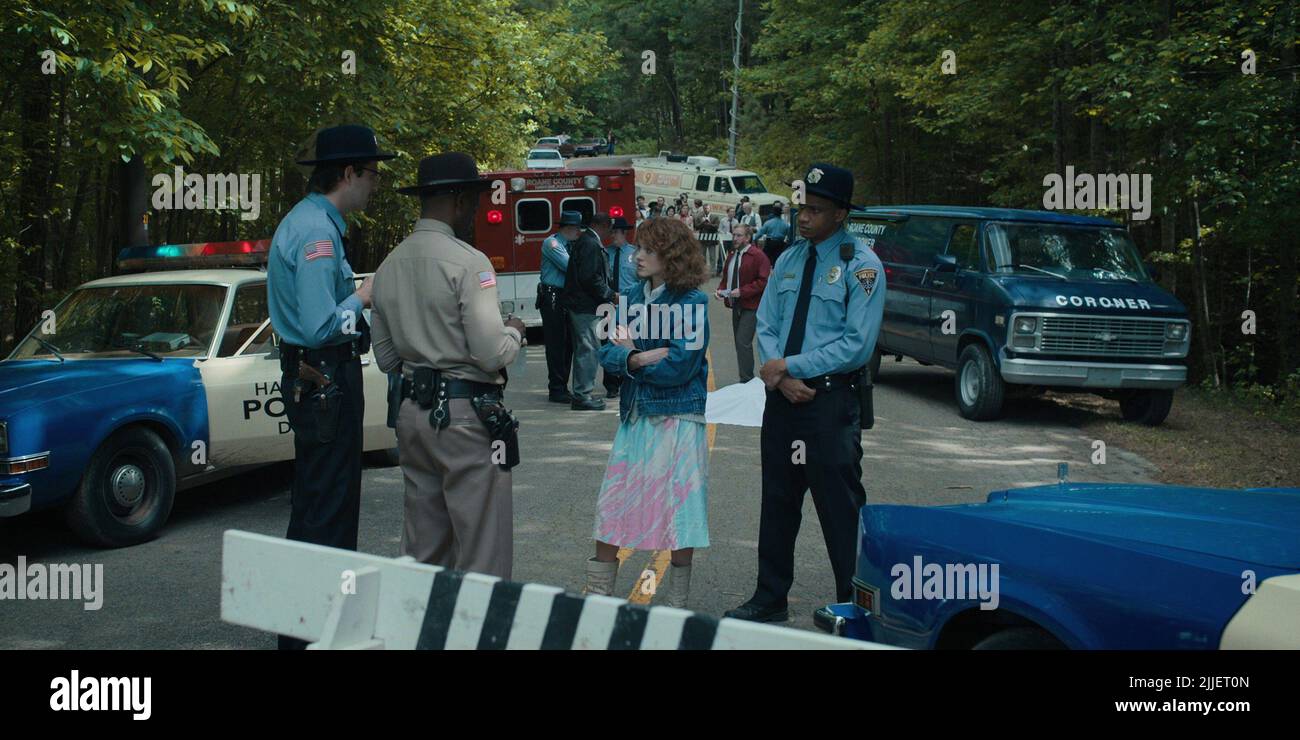 STRANGER THINGS, from left: John Paul Reynolds, Rob Morgan (back to ...