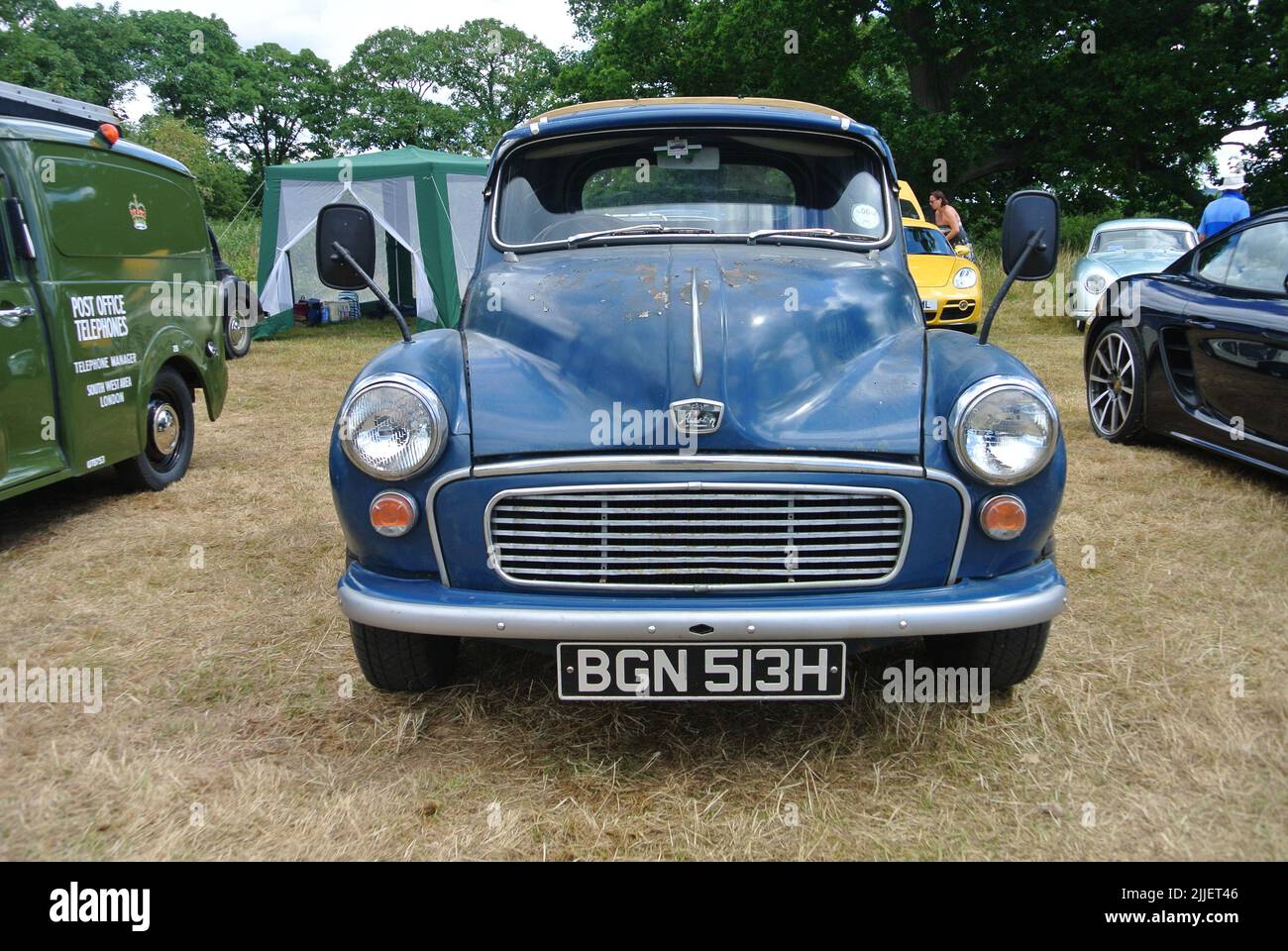 1970 registered austin morris van hi-res stock photography and images ...
