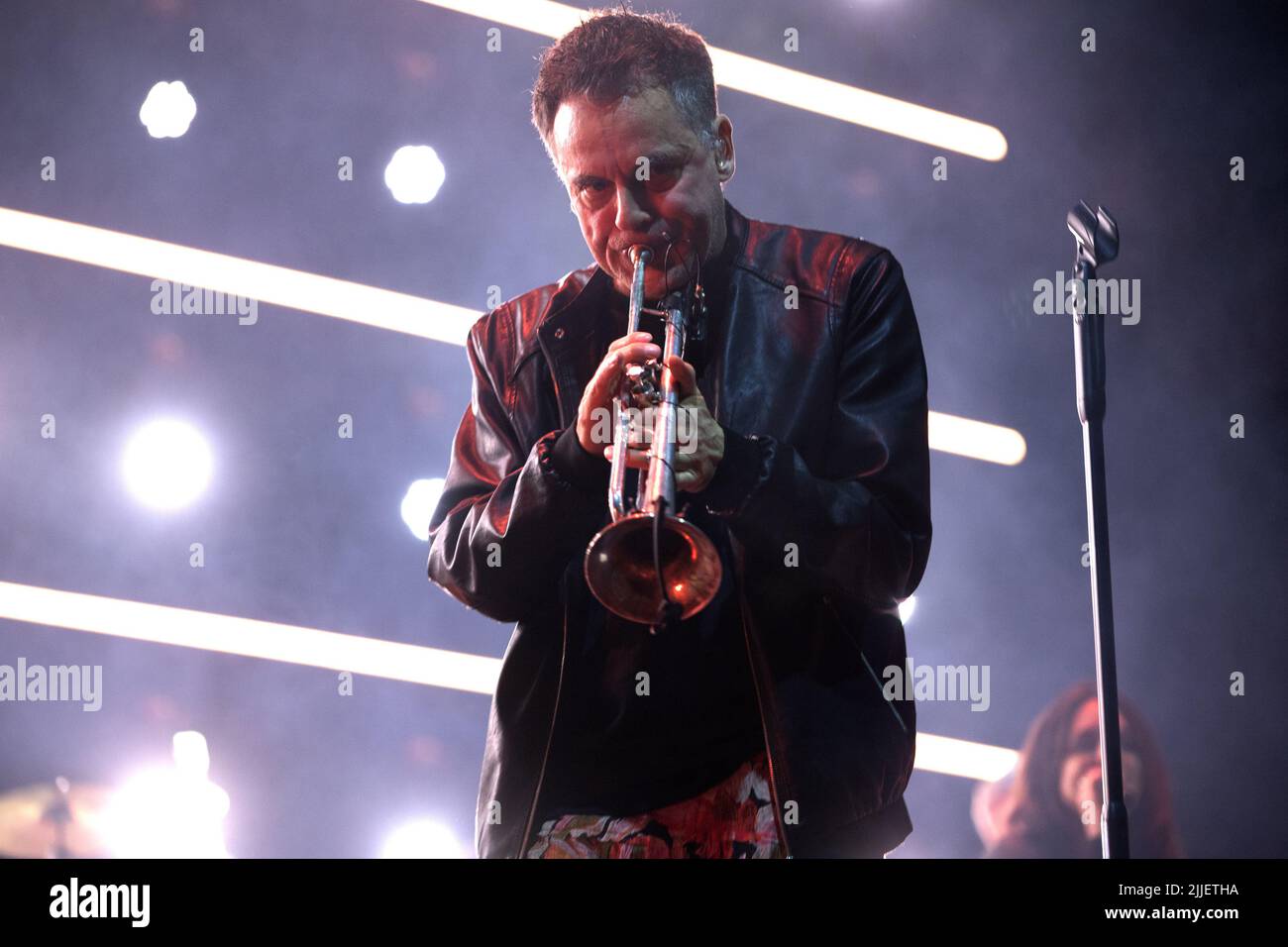 Manchester indie band James kicked off their UK arena tour at the First ...