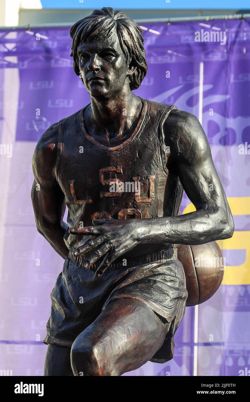 Baton Rouge, LA, USA. 25th July, 2022. LSU basketball great Pete ...