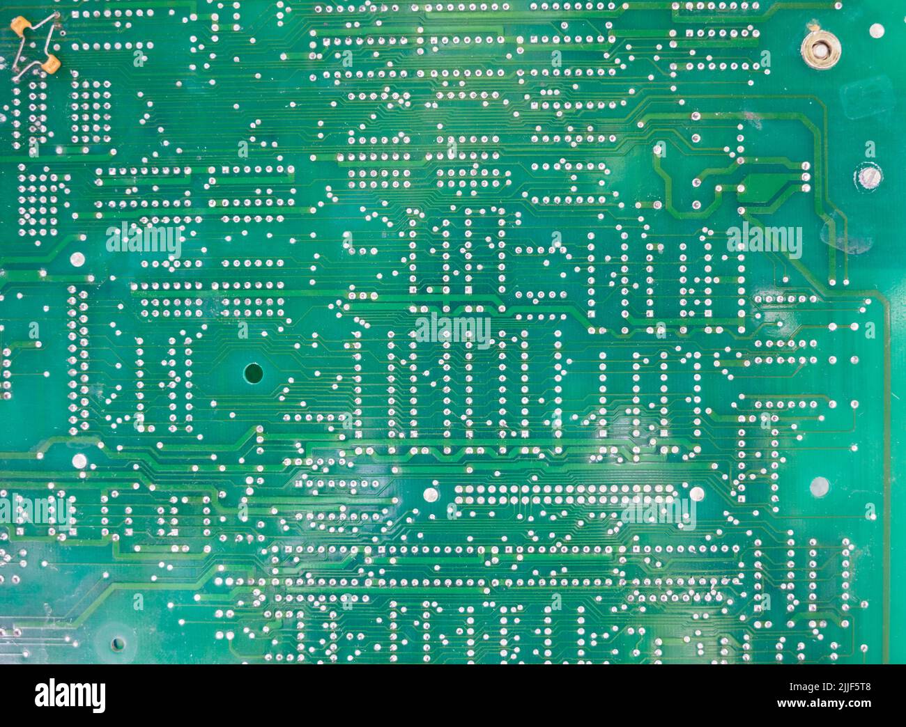 old-computer-chips-that-are-out-of-order-not-working-microshops-with