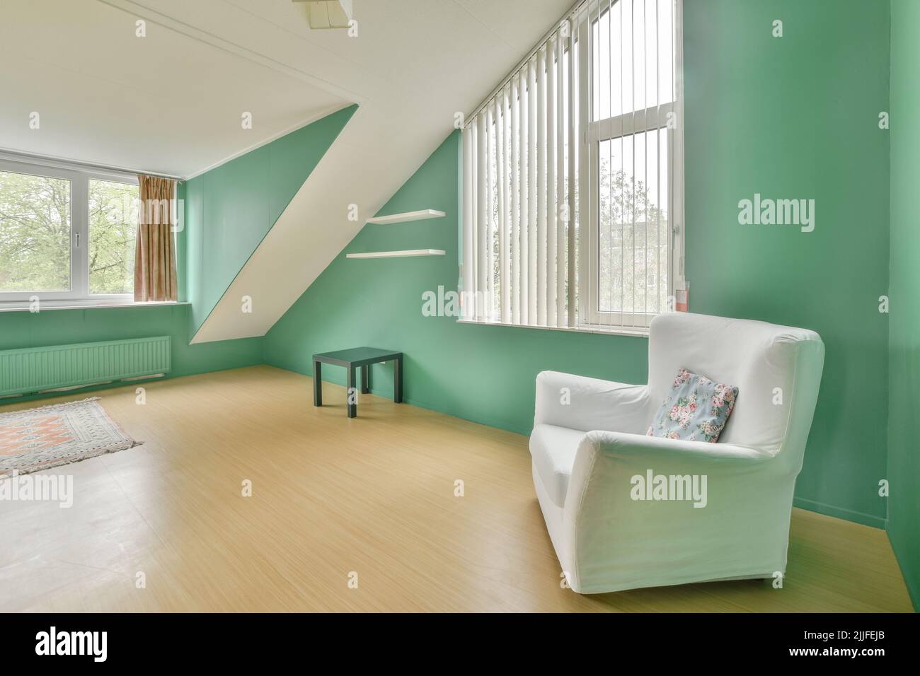 A cozy and spacious empty room in a luxury house Stock Photo - Alamy