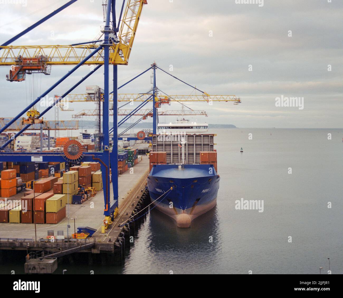 Belfast shipping container hi-res stock photography and images - Alamy