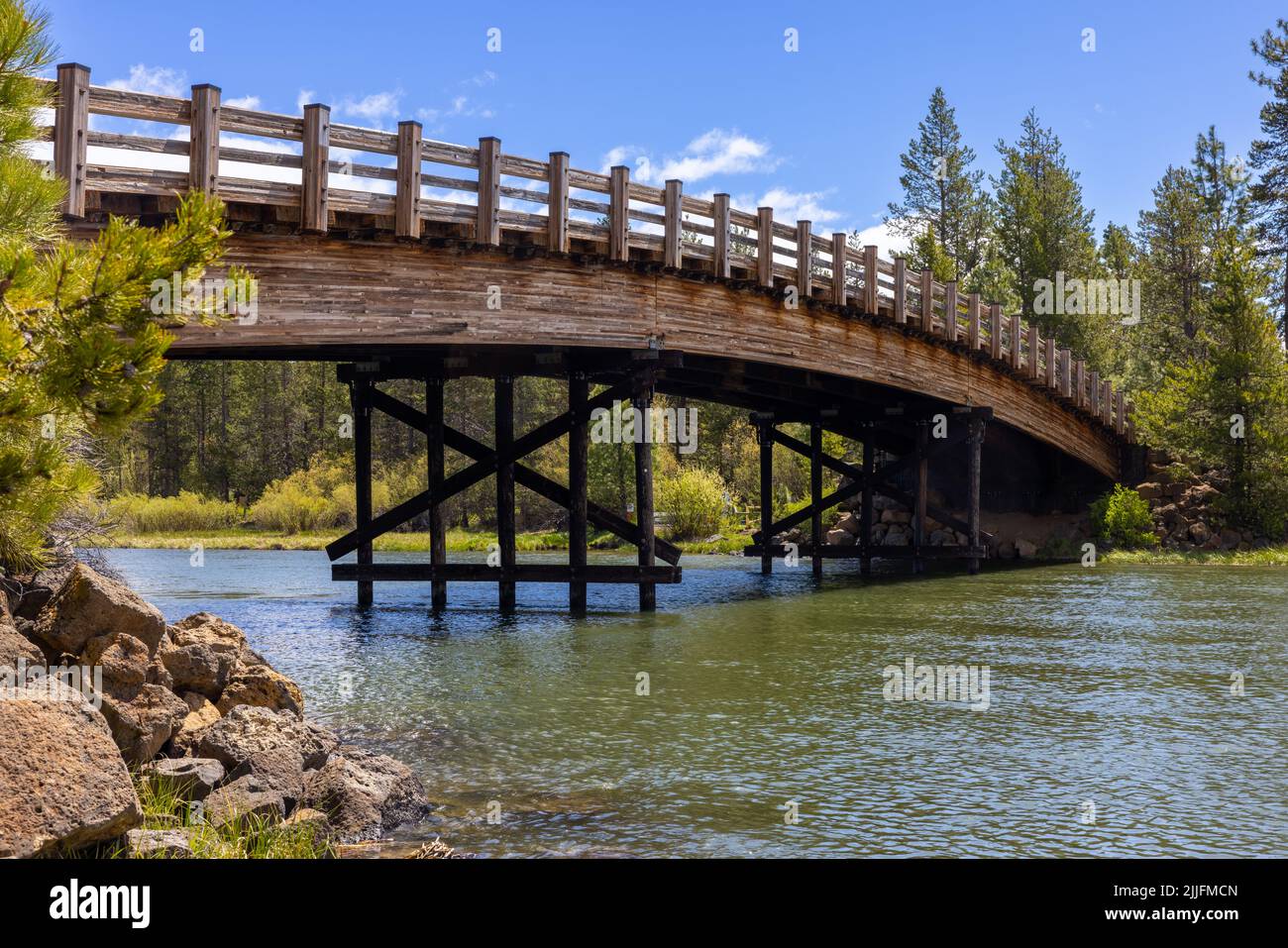 River bridge sunriver oregon hi-res stock photography and images - Alamy