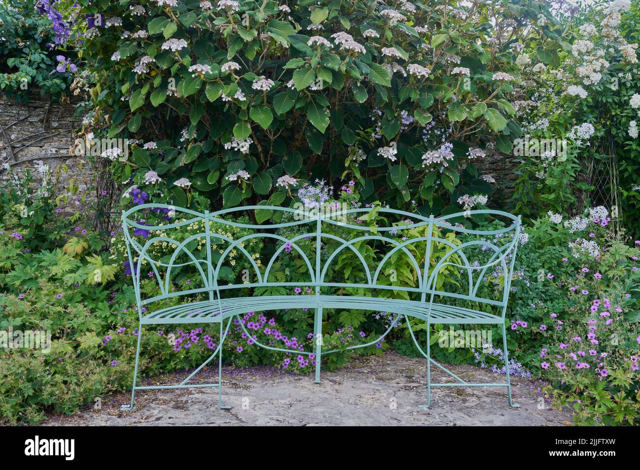 Traditional garden tools and implements Stock Photo - Alamy