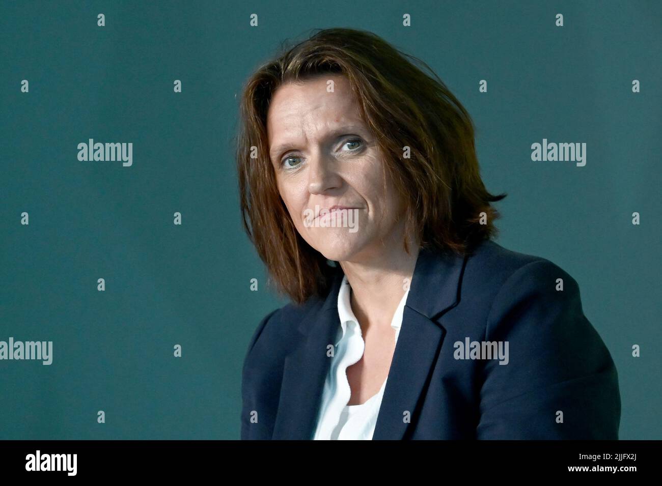 Nicole kumpis hi-res stock photography and images - Alamy