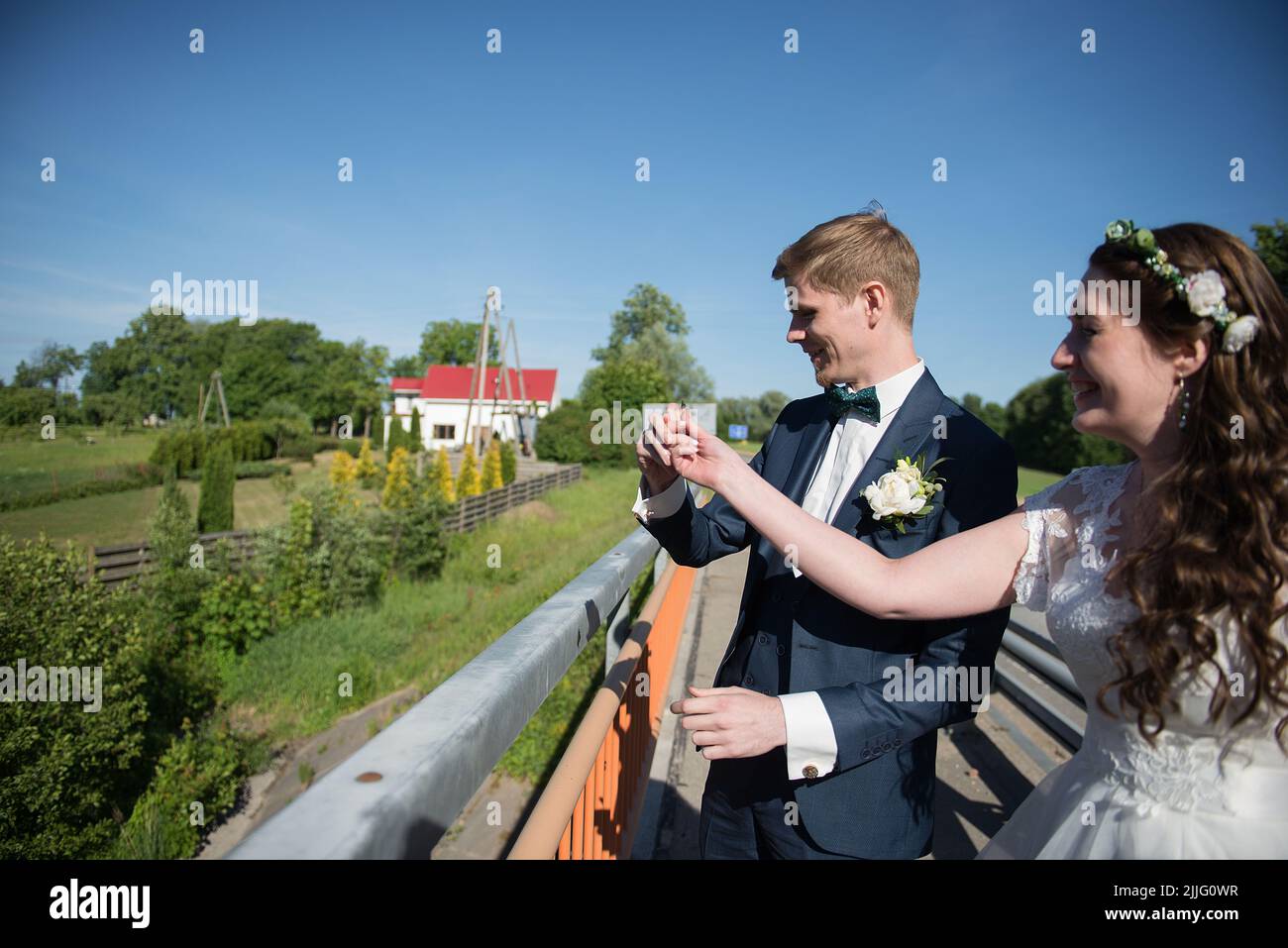 Bride gate hi-res stock photography and images - Alamy