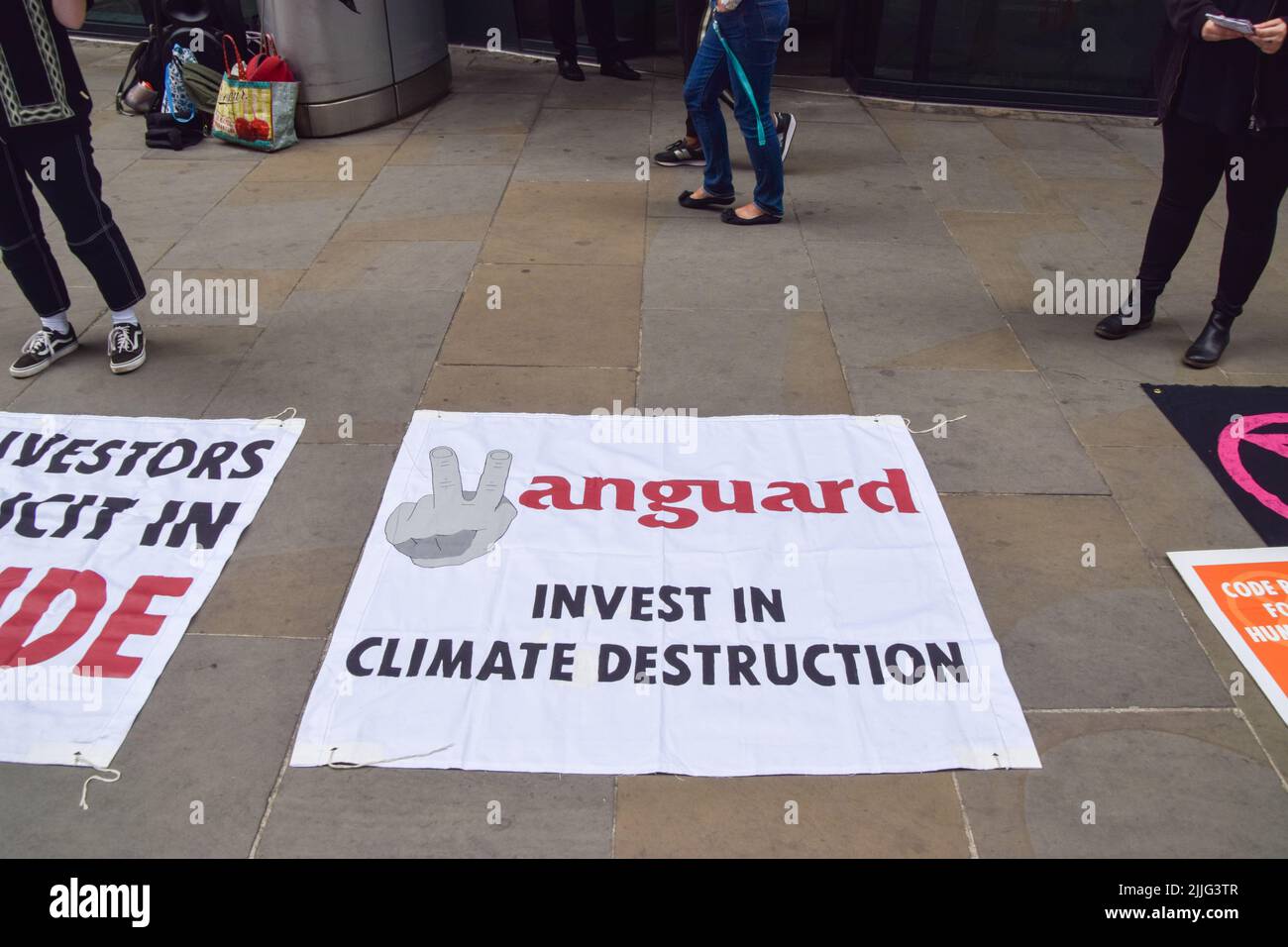 Vanguard sign hi-res stock photography and images - Alamy