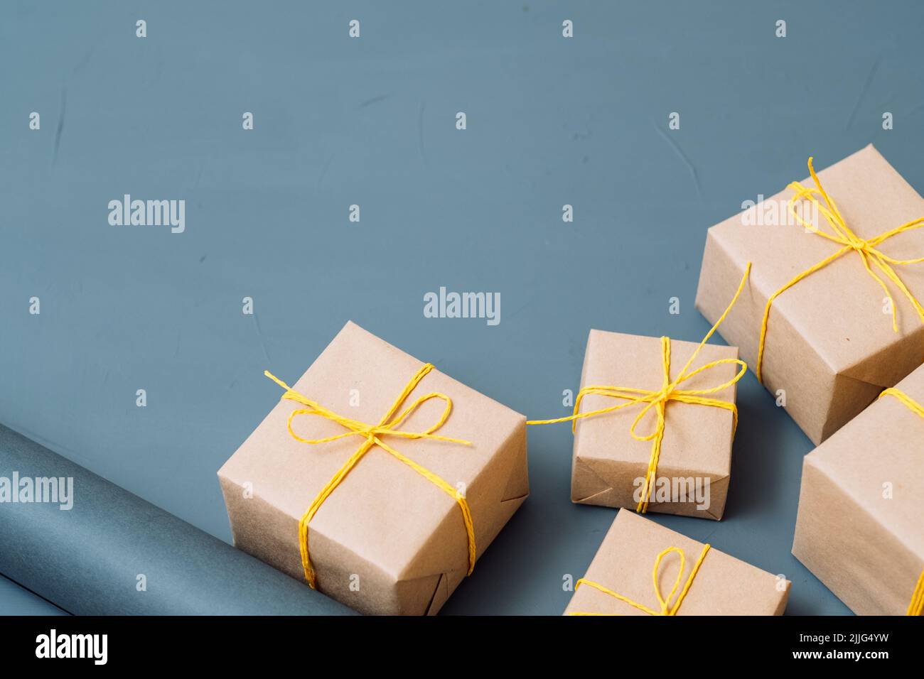 Packaging craft hi-res stock photography and images - Alamy