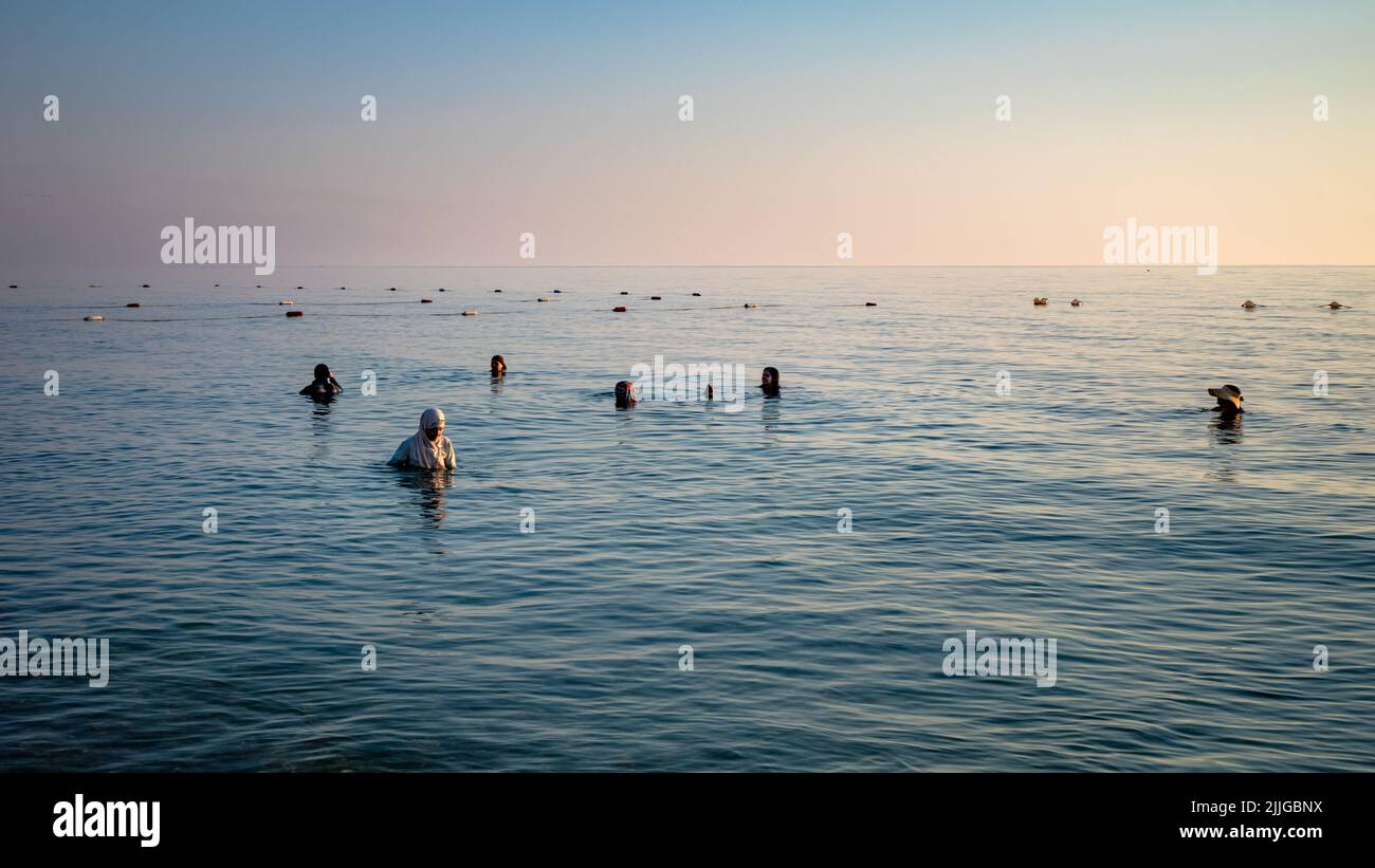 Muslim women play outdoor hi-res stock photography and images - Alamy
