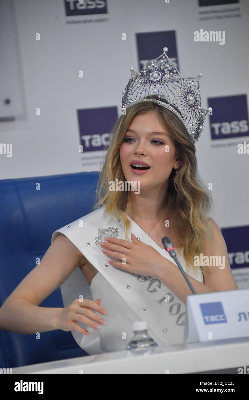Moscow. The title holder 'Ms. Russia 2022' Anna Linnikova during the ...