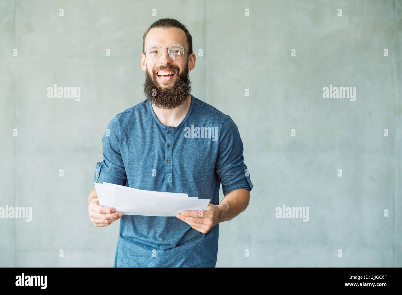 Analysis study hi-res stock photography and images - Alamy