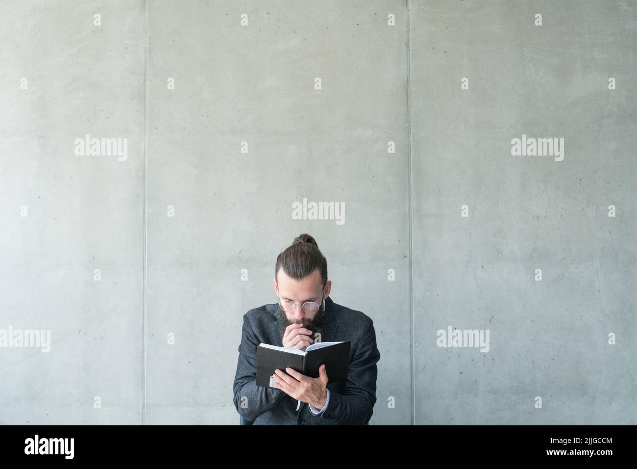 man focused read education knowledge information Stock Photo - Alamy